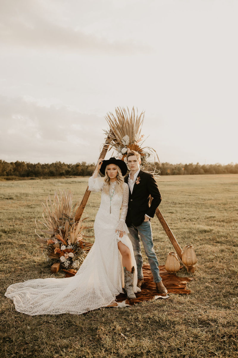 Florida Western Boho Styled Shoot - westernweddingmagazine.com