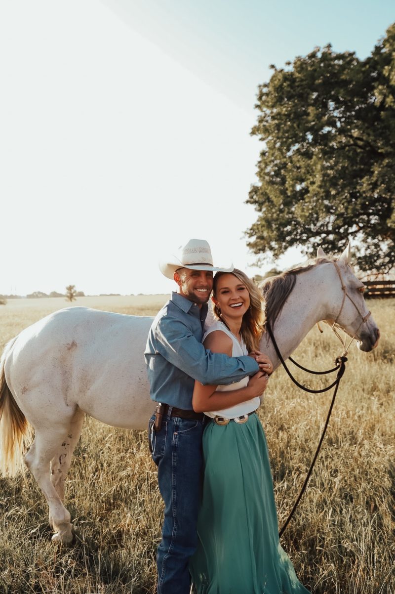 Summer Engagement | Jessica + Jake - westernweddingmagazine.com