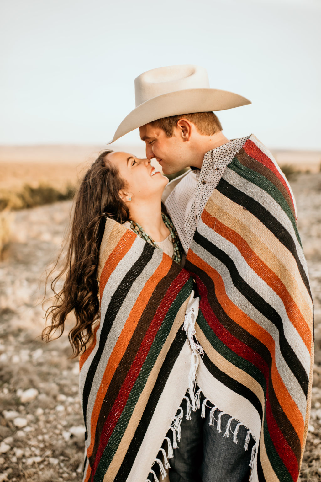 MORGAN + KADE | ENGAGEMENT - westernweddingmagazine.com