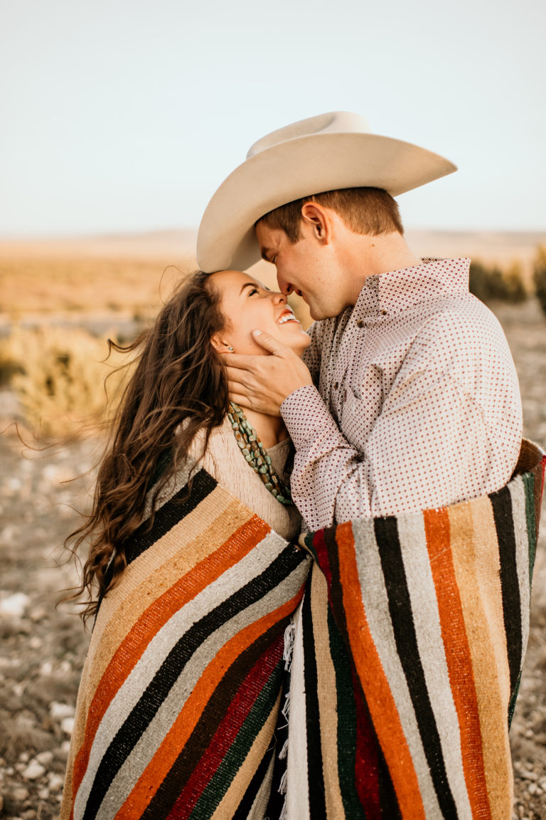 MORGAN + KADE | ENGAGEMENT - westernweddingmagazine.com