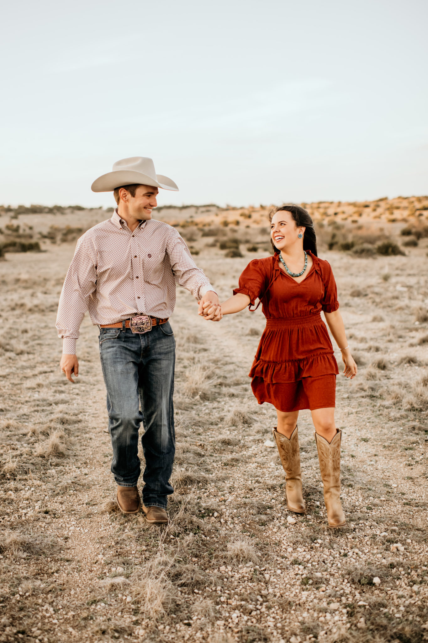 MORGAN + KADE | ENGAGEMENT - westernweddingmagazine.com