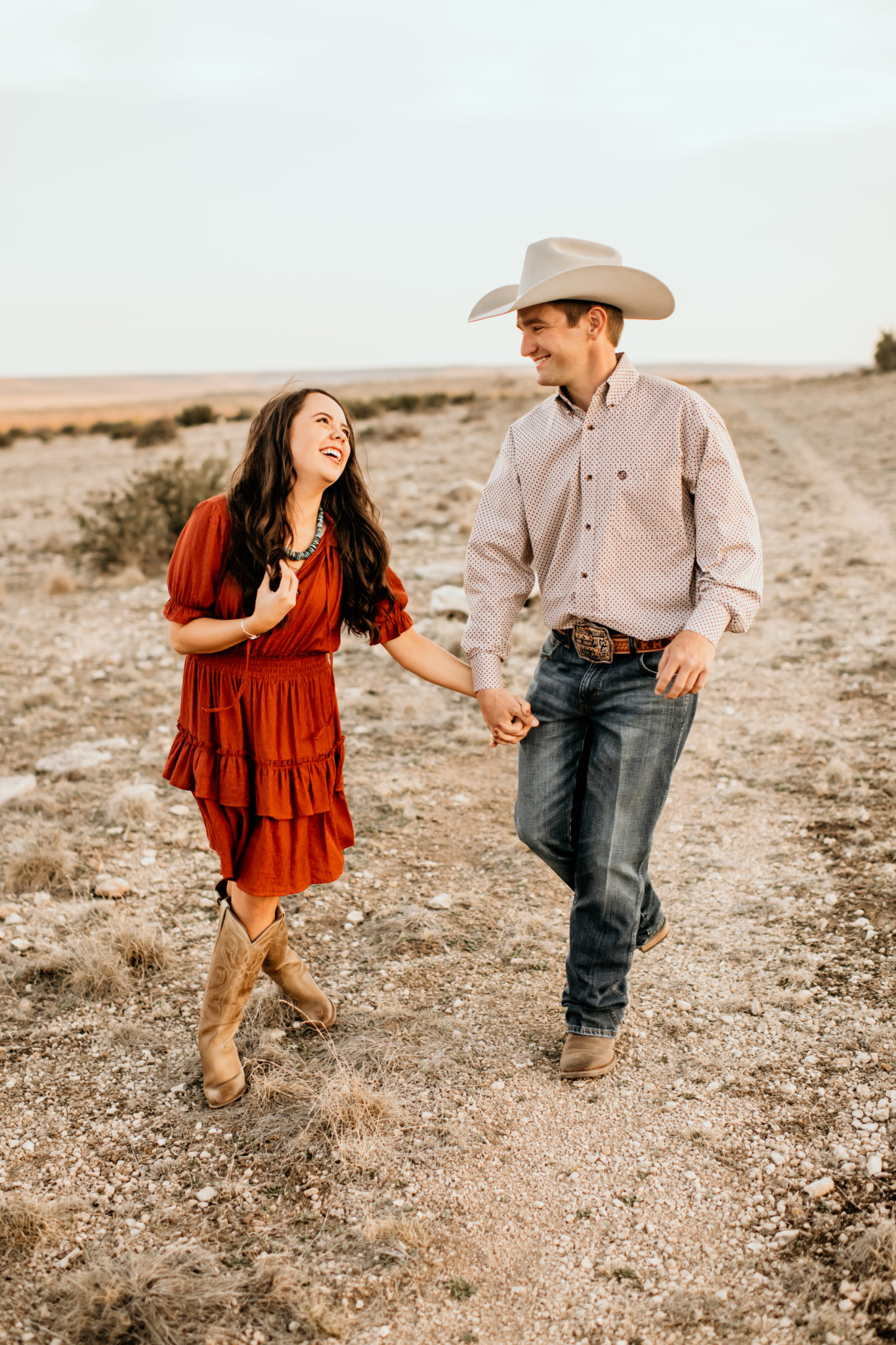 MORGAN + KADE | ENGAGEMENT - westernweddingmagazine.com