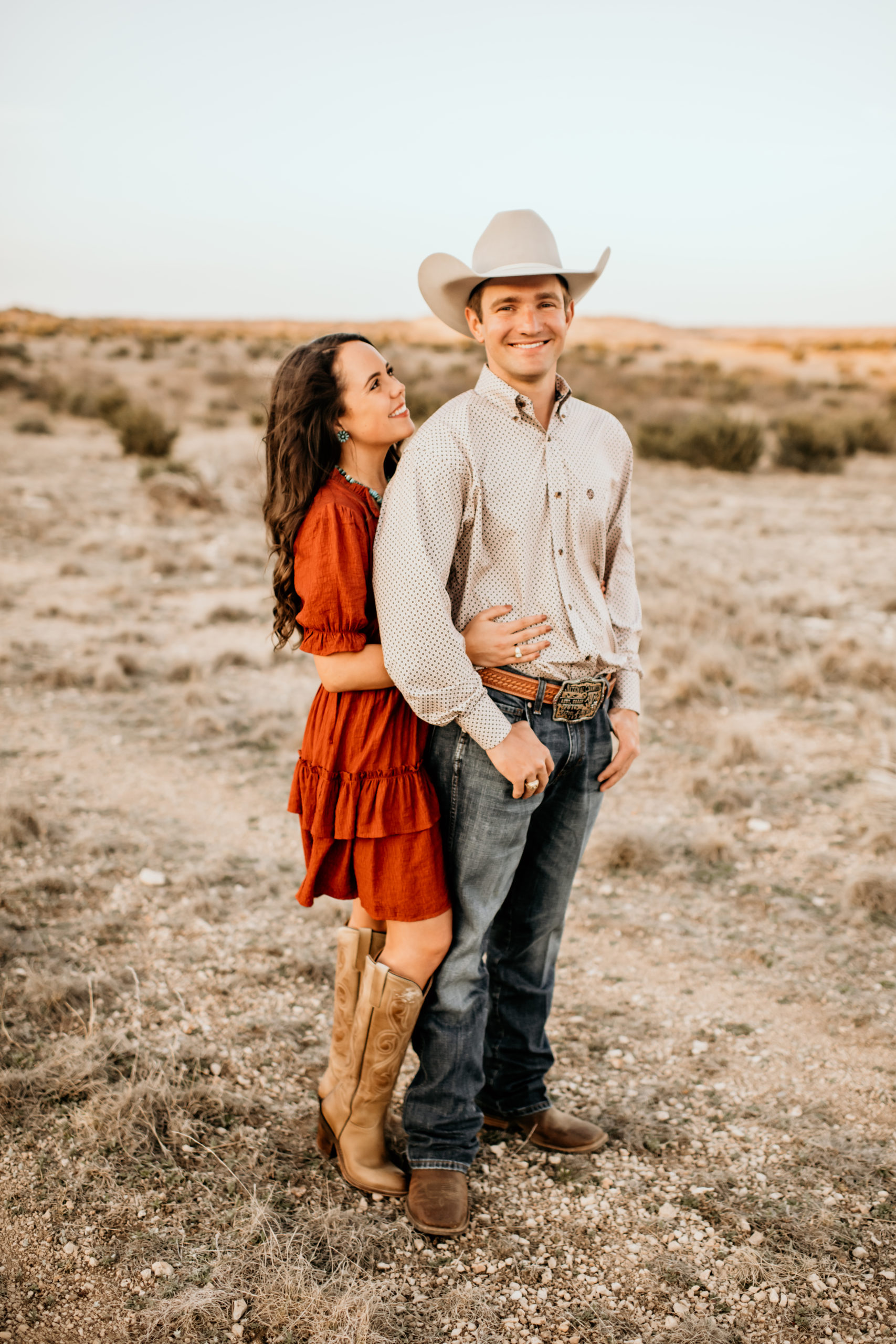 MORGAN + KADE | ENGAGEMENT - westernweddingmagazine.com
