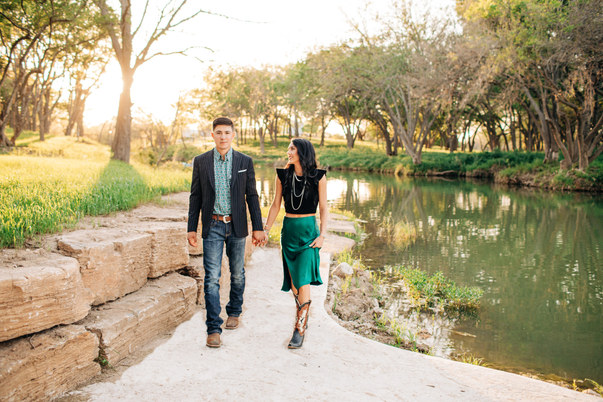 JESSICA + PATRICK | TEXAS ENGAGEMENT - westernweddingmagazine.com