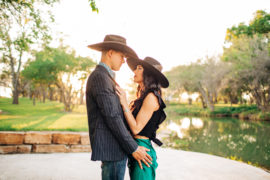 JESSICA + PATRICK | TEXAS ENGAGEMENT - westernweddingmagazine.com