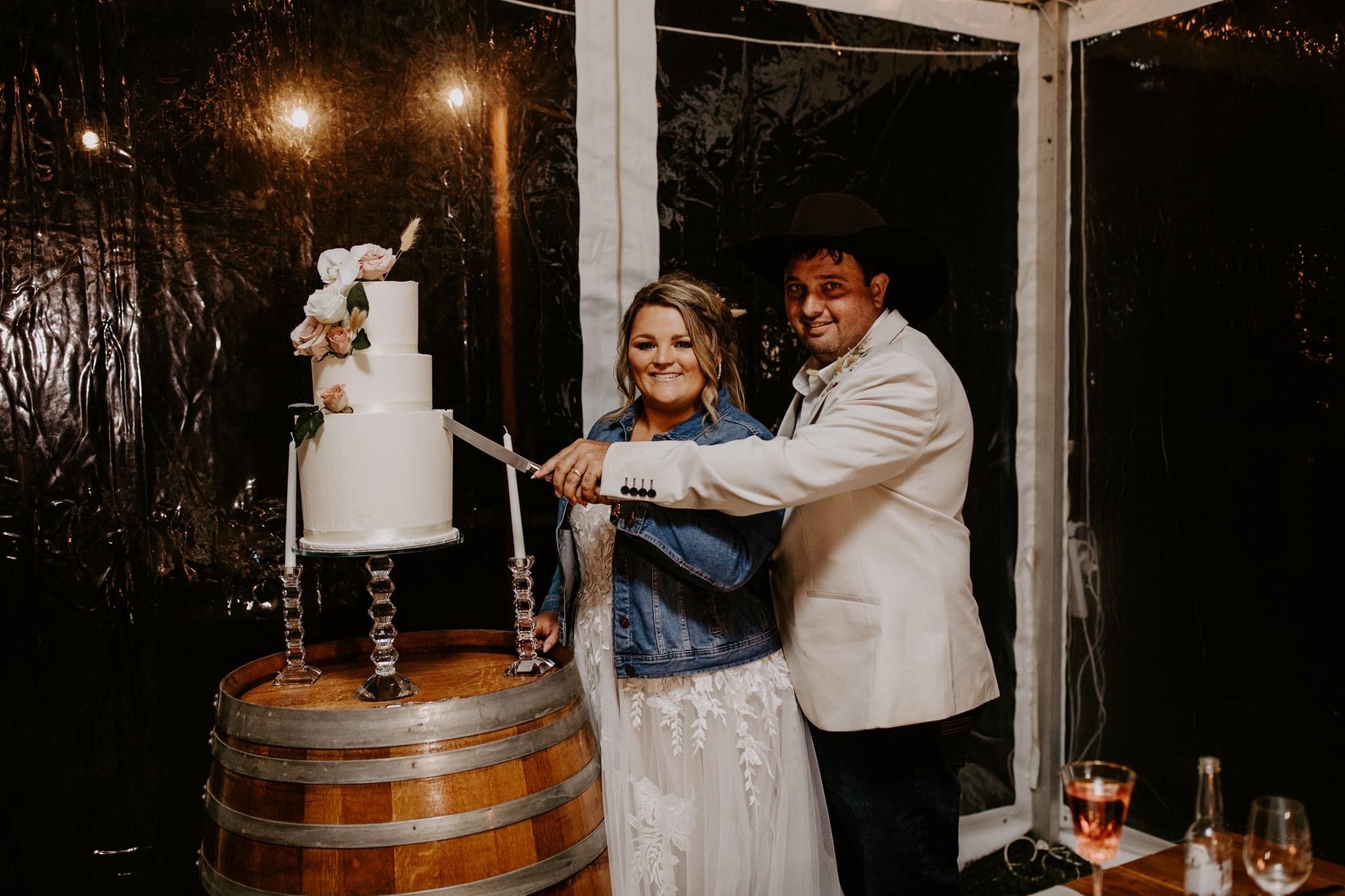 JESSICA + STEVEN | WEDDING - westernweddingmagazine.com