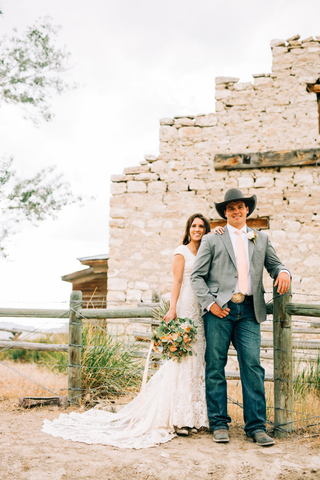 SHILEY + CARSON | WEDDING - westernweddingmagazine.com