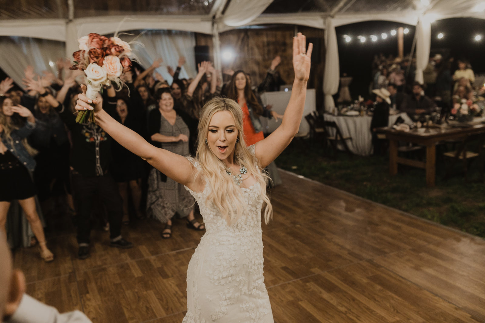 CYNTHIA + DENTON | WEDDING - westernweddingmagazine.com