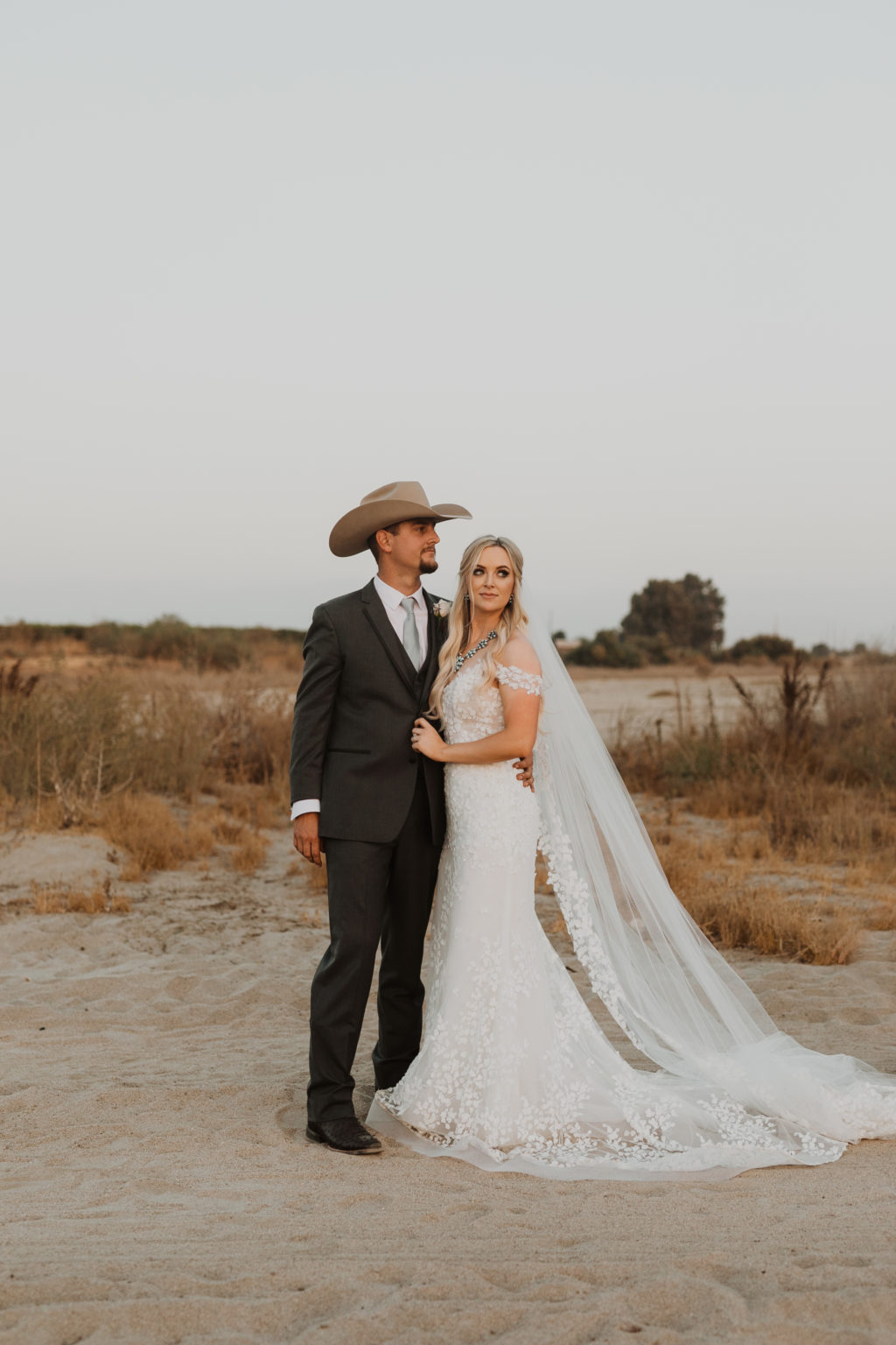 CYNTHIA + DENTON | WEDDING - westernweddingmagazine.com