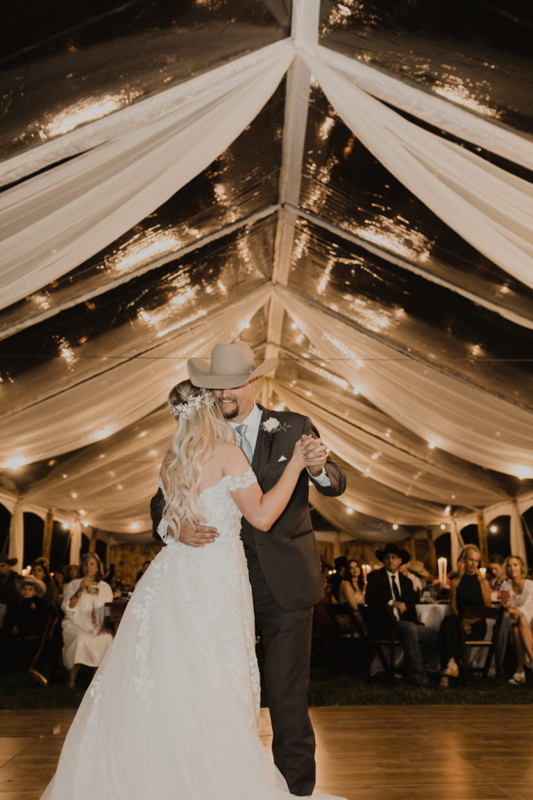 CYNTHIA + DENTON | WEDDING - westernweddingmagazine.com