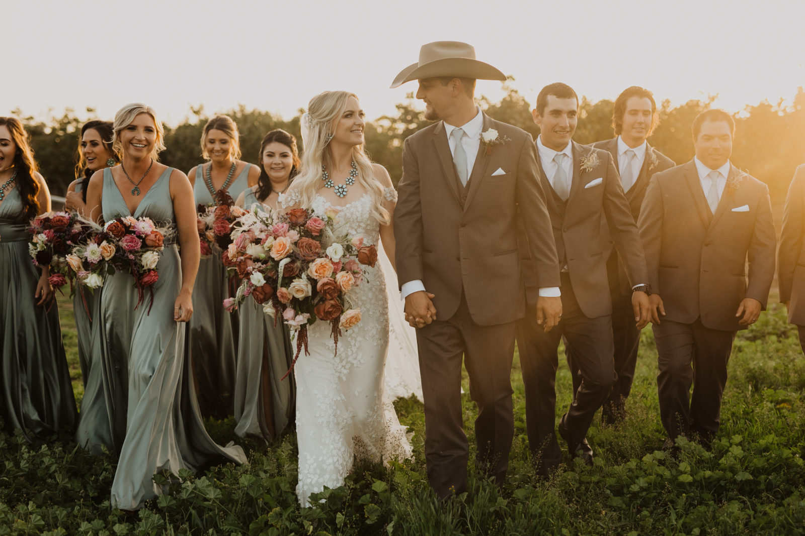 CYNTHIA + DENTON | WEDDING - westernweddingmagazine.com