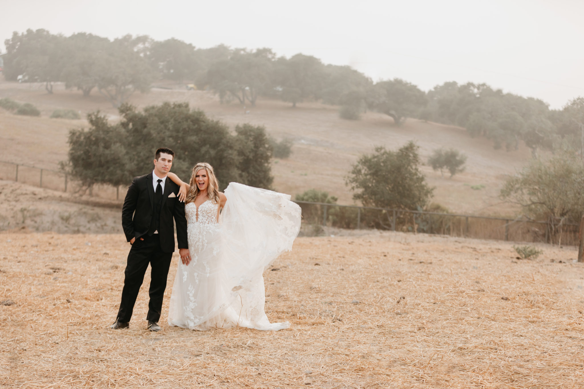 Taylor + Aaron | Wedding - westernweddingmagazine.com