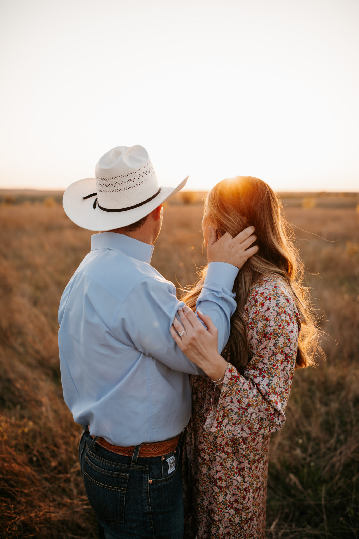 TAYLOR + CONNOR | Engagement - westernweddingmagazine.com