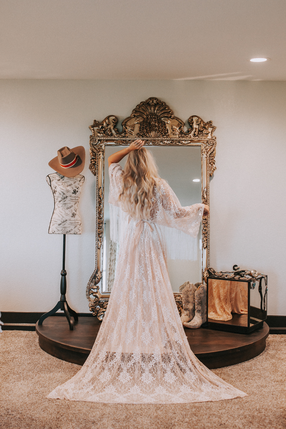 KADEL + KAYLA | STYLED SHOOT - westernweddingmagazine.com