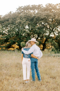 KIMBER + SAMUEL | ENGAGEMENT - westernweddingmagazine.com