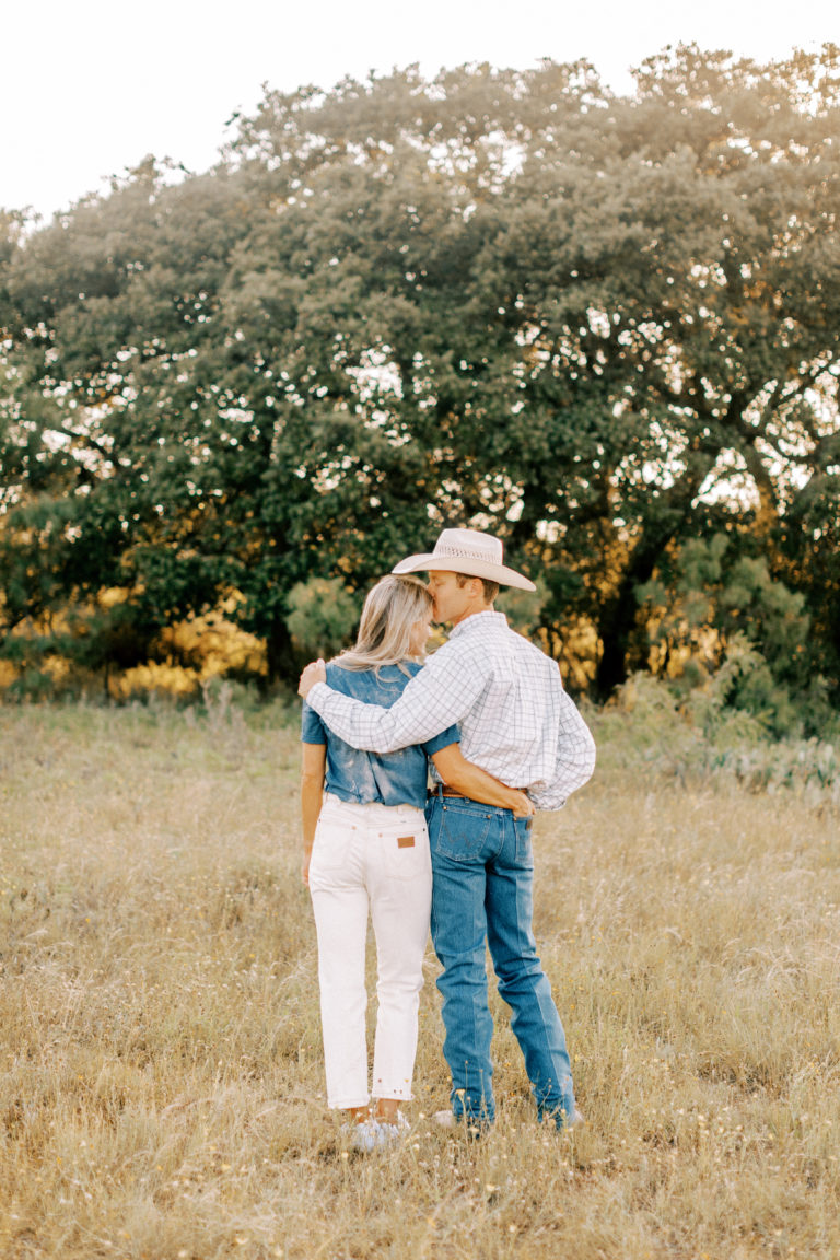 KIMBER + SAMUEL | ENGAGEMENT - westernweddingmagazine.com