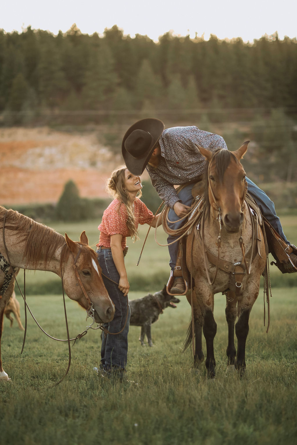 CHEYENNE + STETSON | ENGAGEMENT - westernweddingmagazine.com