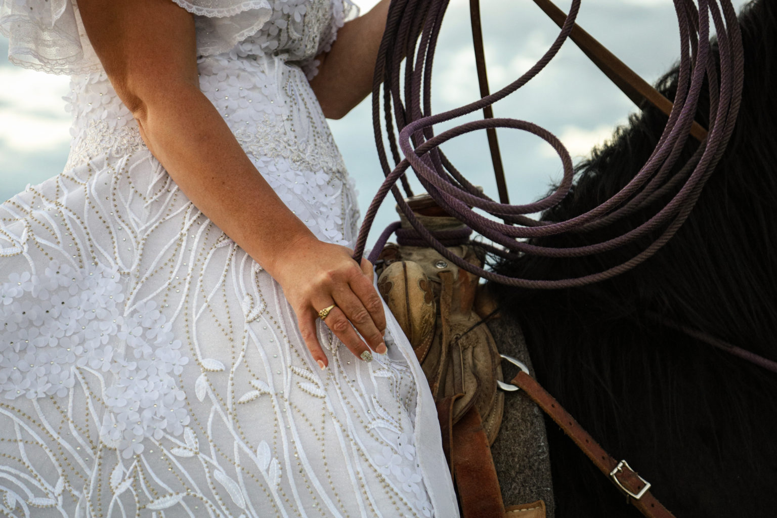 TONY + BOOTSIE | WEDDING - westernweddingmagazine.com