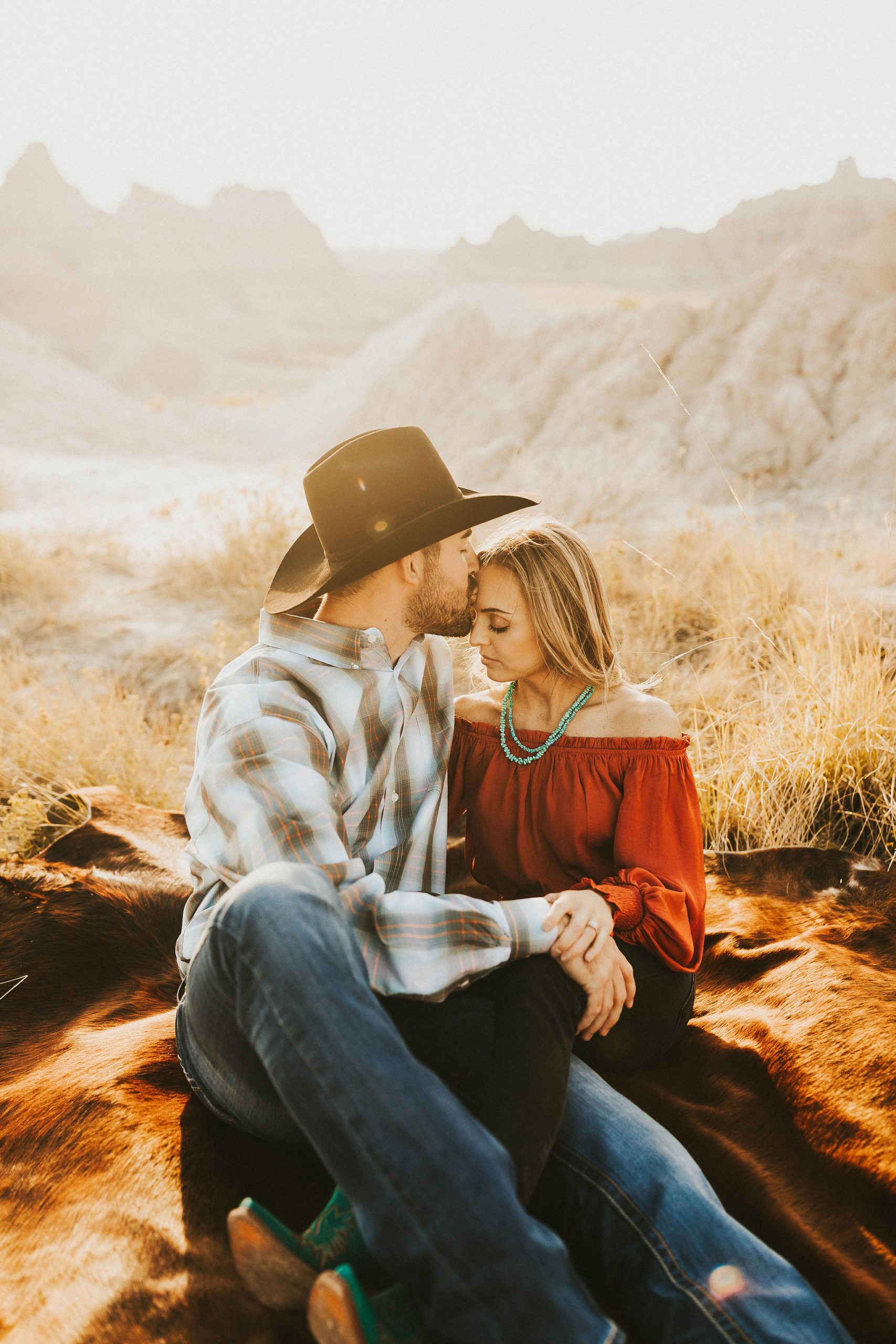 BRYER + STEPHANIE | ENGAGEMENT - westernweddingmagazine.com