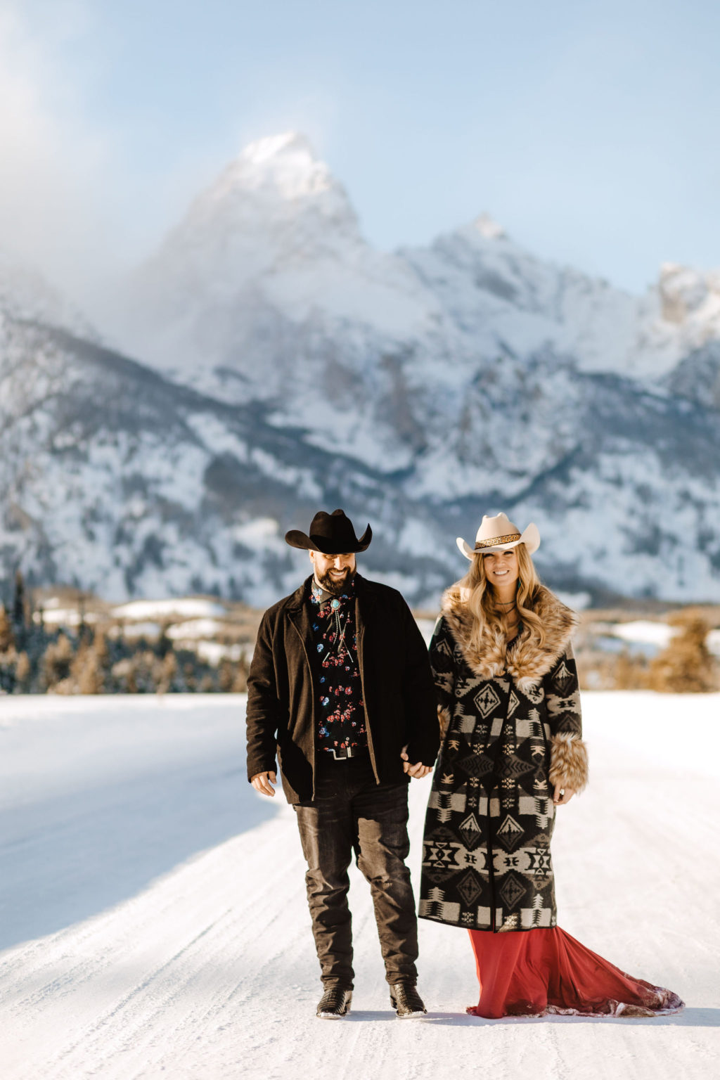 CASEY + NORMAN | ENGAGEMENT - westernweddingmagazine.com