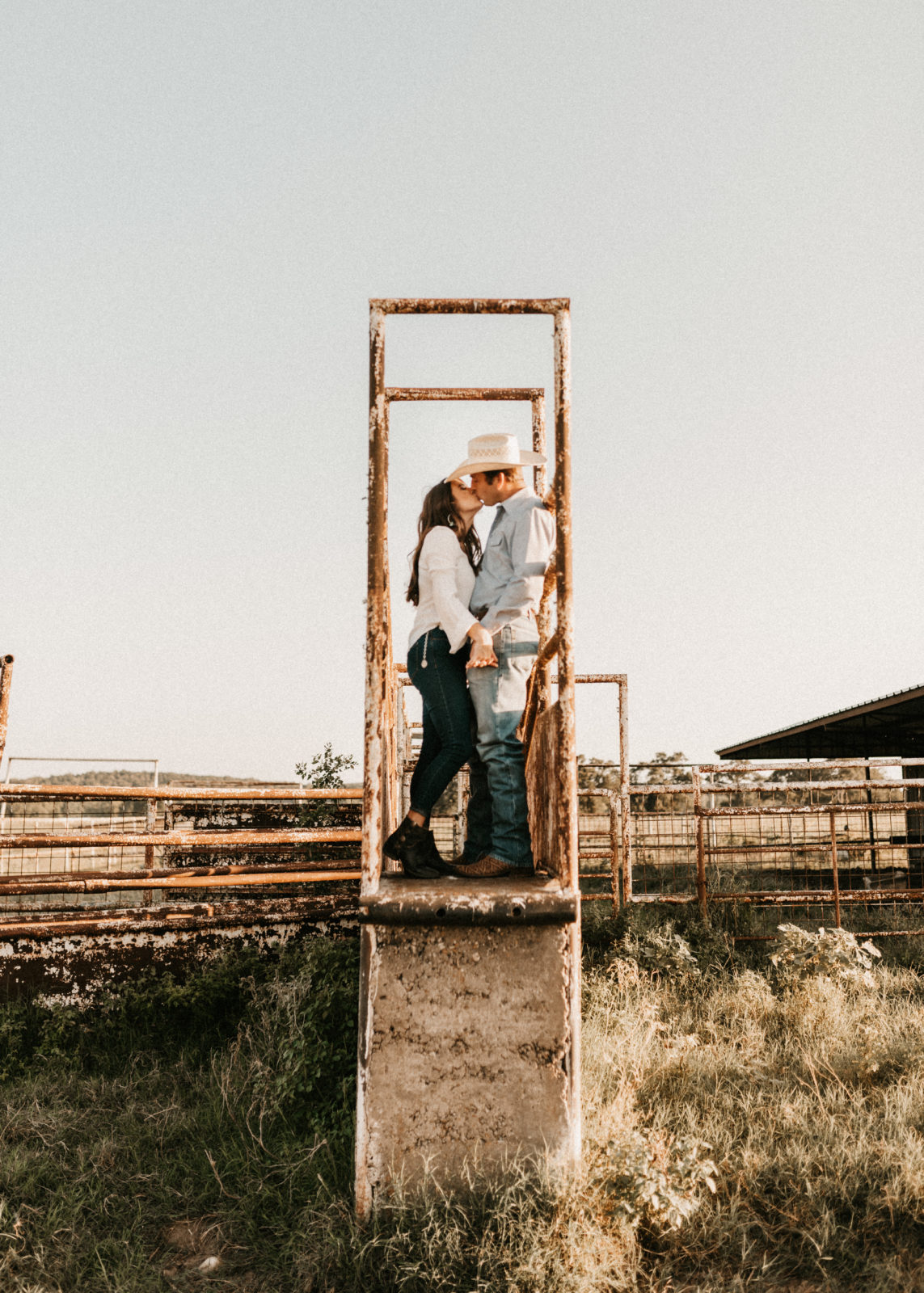 Payton + Matthew | ENGAGEMENT - westernweddingmagazine.com