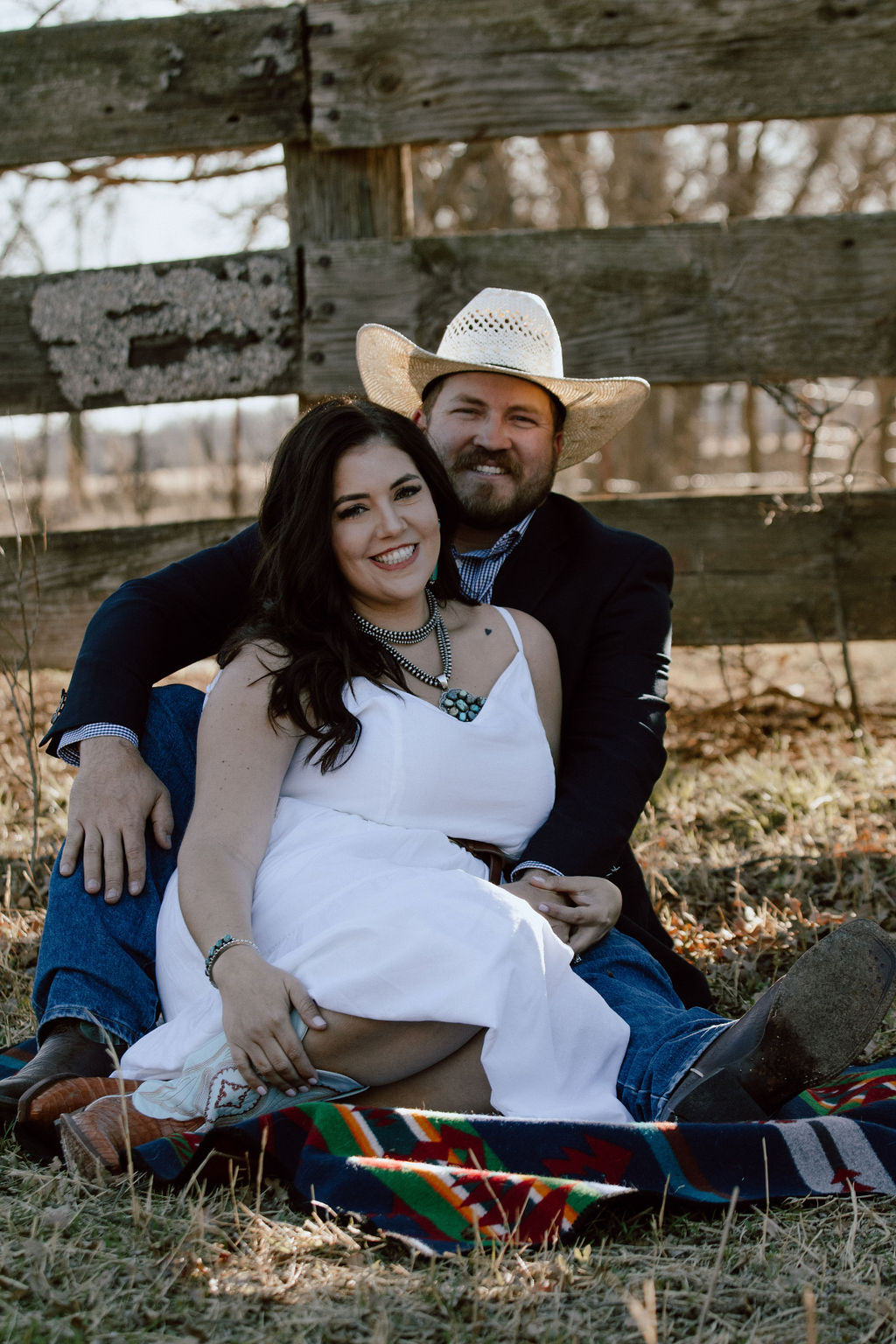 JEAN + GARRETT | ENGAGEMENT - westernweddingmagazine.com