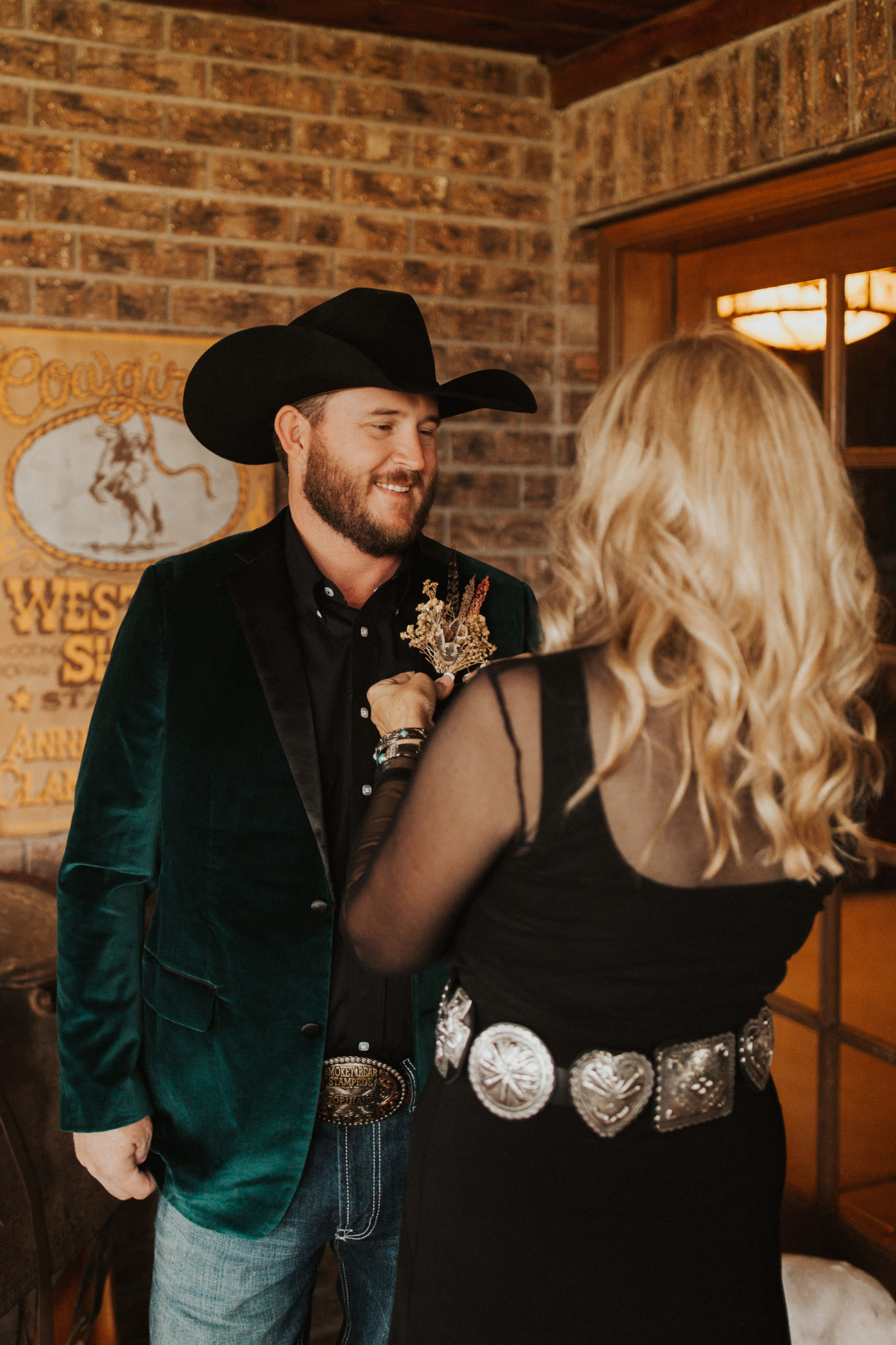 COLTI + CORT | WEDDING - westernweddingmagazine.com