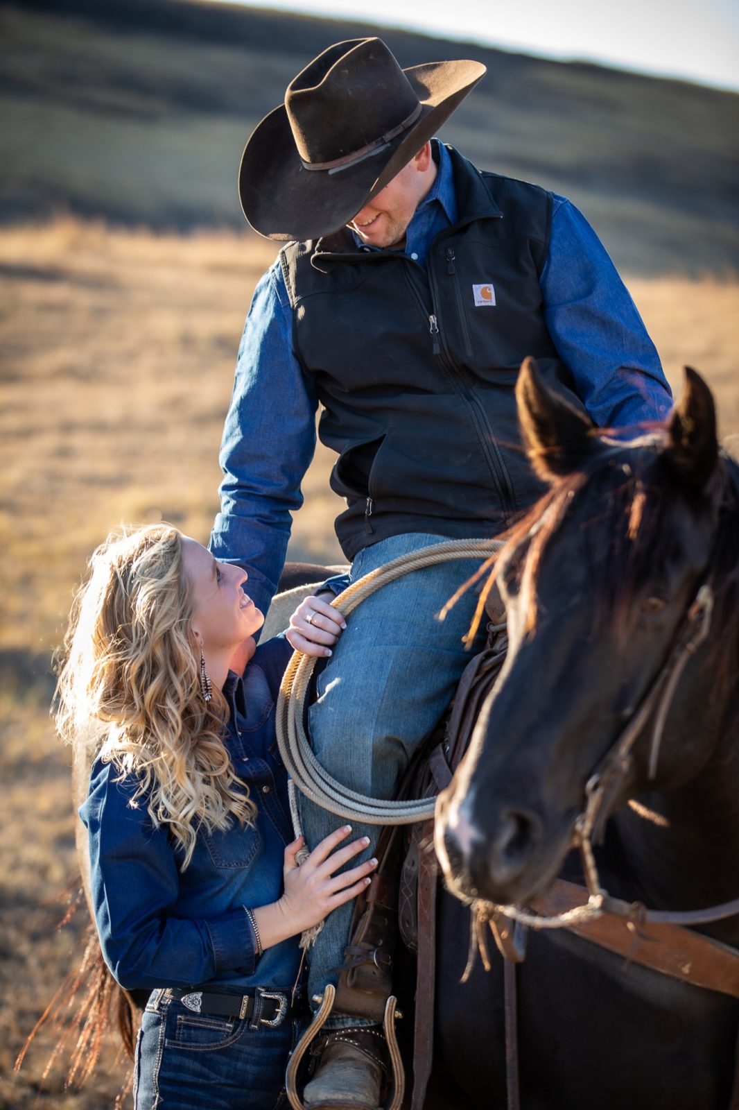 BRIDGET + GANNON | ENGAGEMENT - westernweddingmagazine.com
